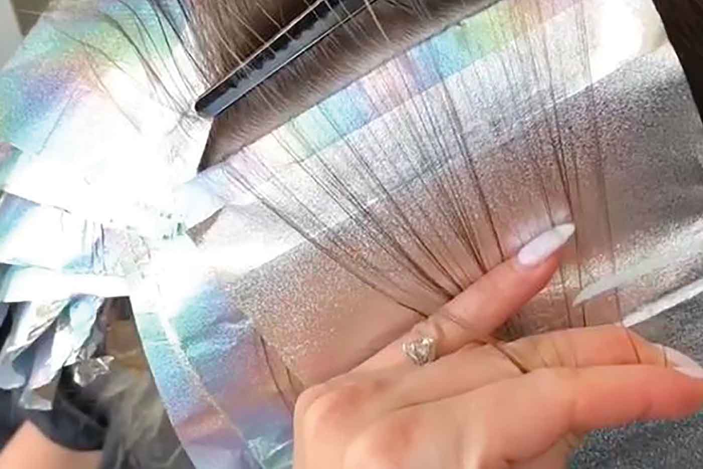 Hair Foil Techniques and Tips: Do’s and don’ts - StyleSpeak